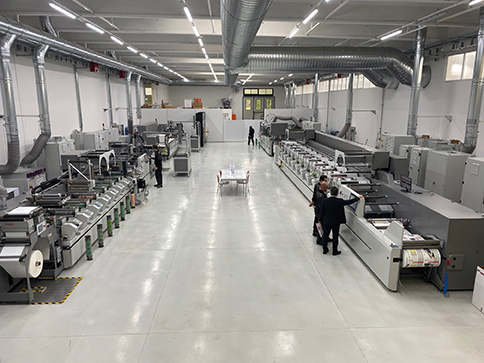 DuPont: a complete production line for Cyrel® FAST 2000 TD solvent-free ...